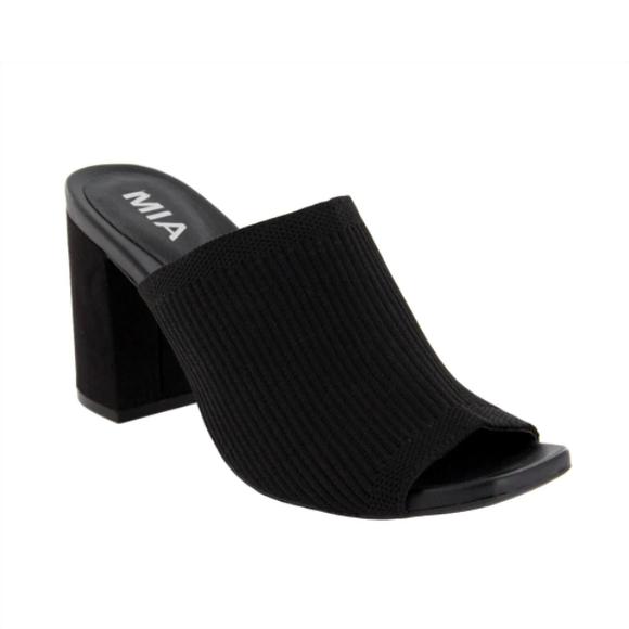 MIA | Shoes | New Mia Florina Flyknit Sandal In Black | Poshmark